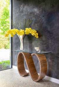 Tom Schneider in London, Greater London N12 8NP